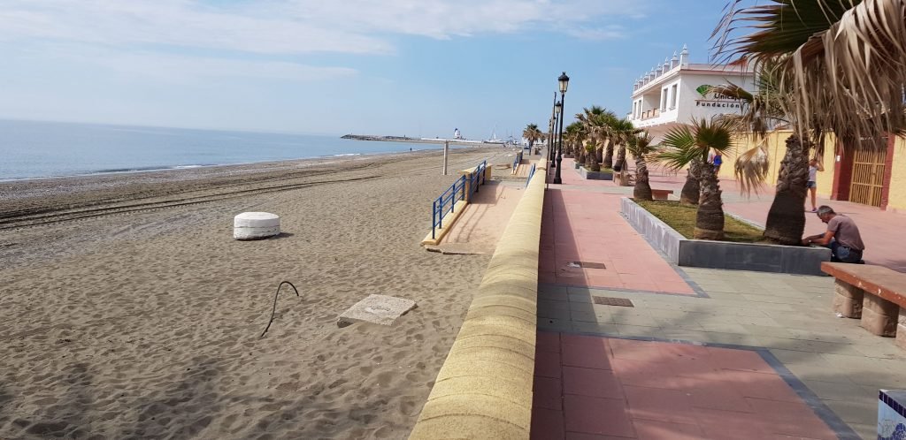 Puerto de la Duquesa Beach - Book your holidays at Duquesa Suites Golf ...